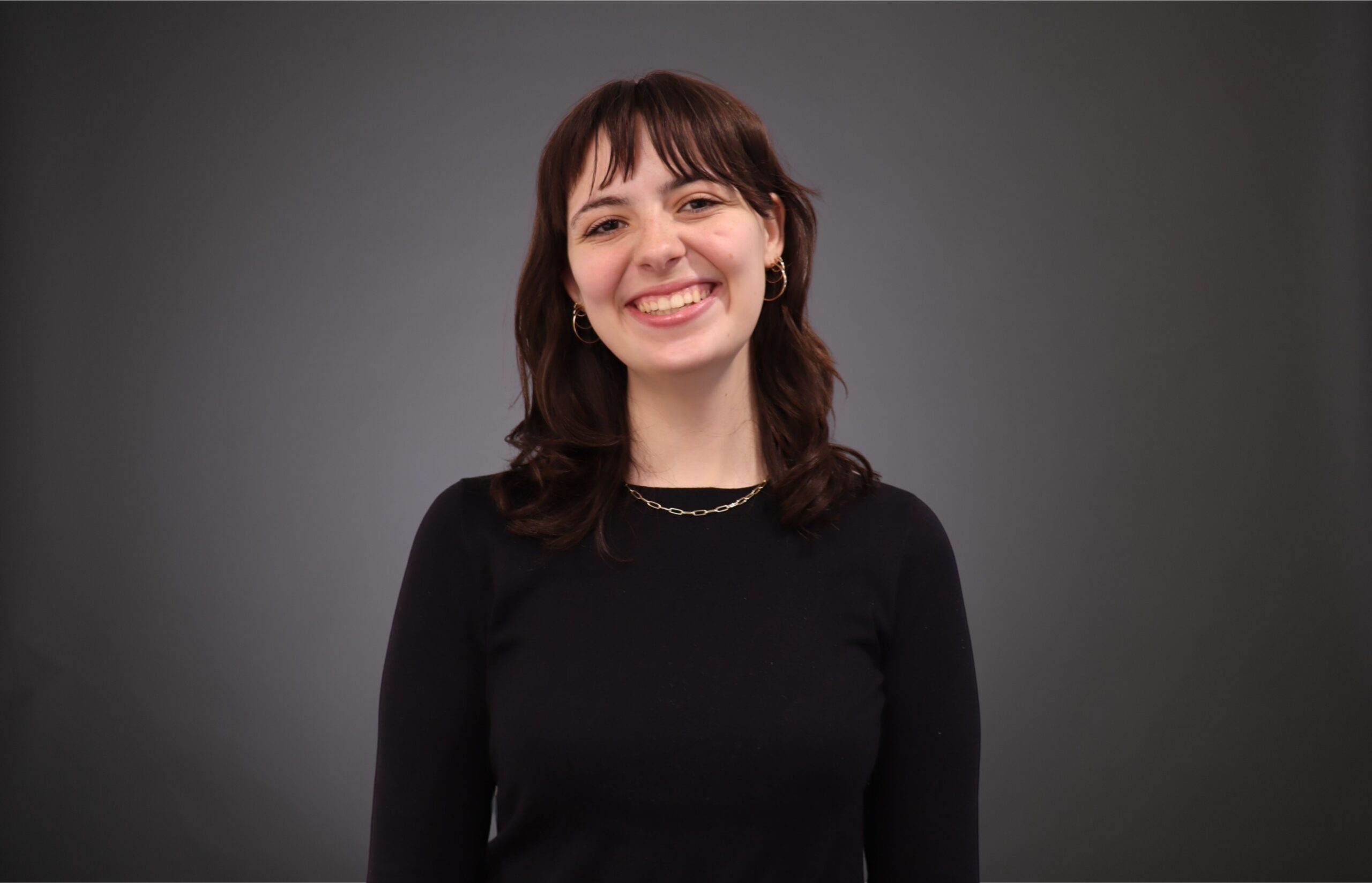 Sabrina Headshot 5.6 - Landscape - Curley Company